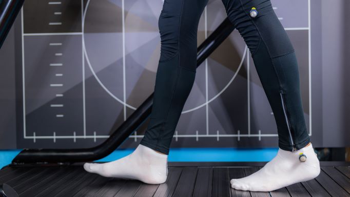 Artificial Intelligence and Wearable Sensors Put the Gait Lab in the ...