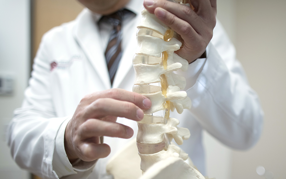 Expert Team Uses Latest Tech to Advance Spinal Fusion - Cedars-Sinai Pulse